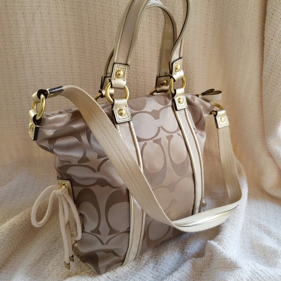 Coach | Bags | Coach Daisy Signature Tote Poppy Collection | Poshmark